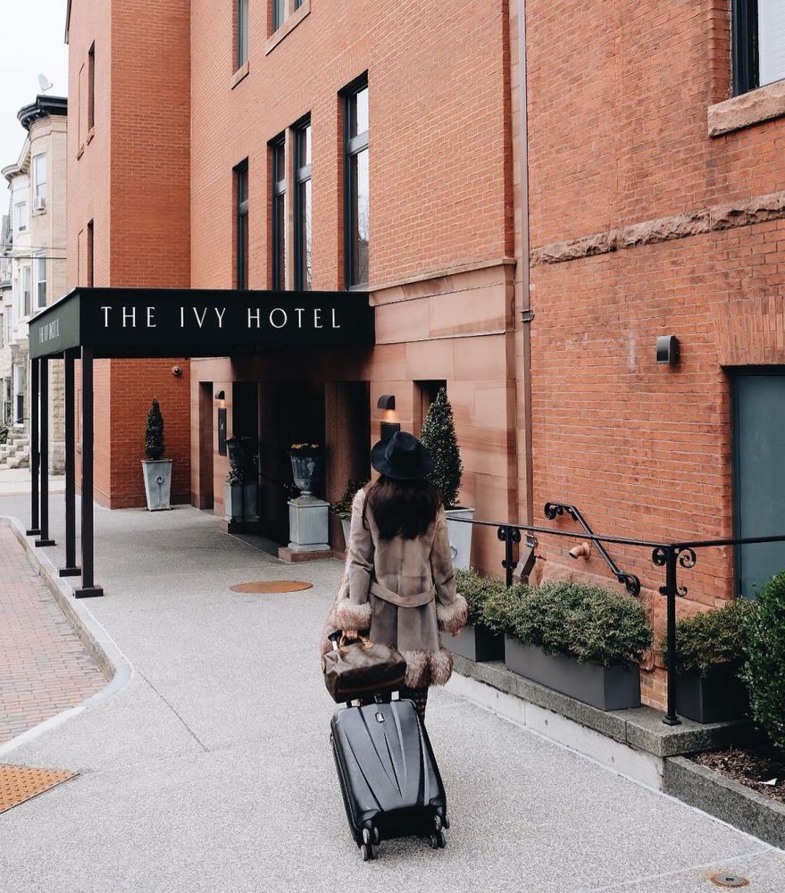 2022: Seasonal And Evergreen Angles Packages At The Ivy Hotel