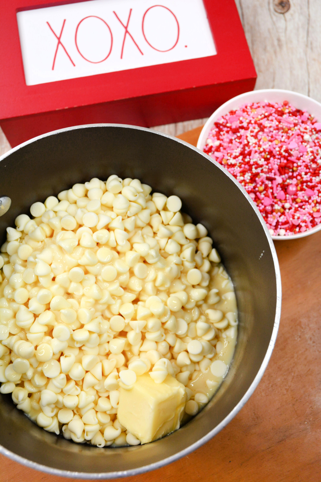 Valentine’s Day Confetti Fudge Recipe