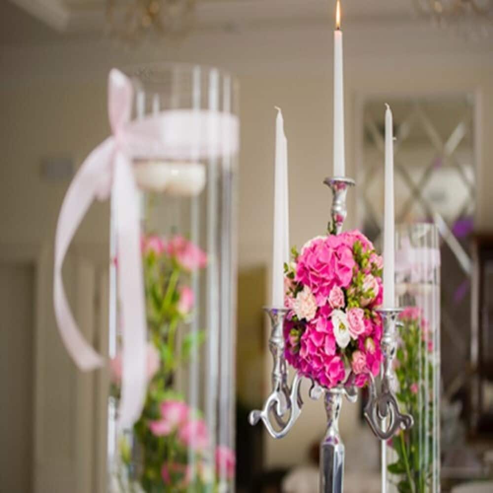 Ideas To Decorate Candle Holder Centerpieces For A Wedding