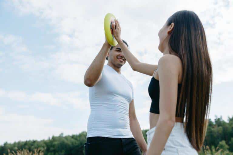 Throwing & Catching Techniques For Ultimate Frisbee