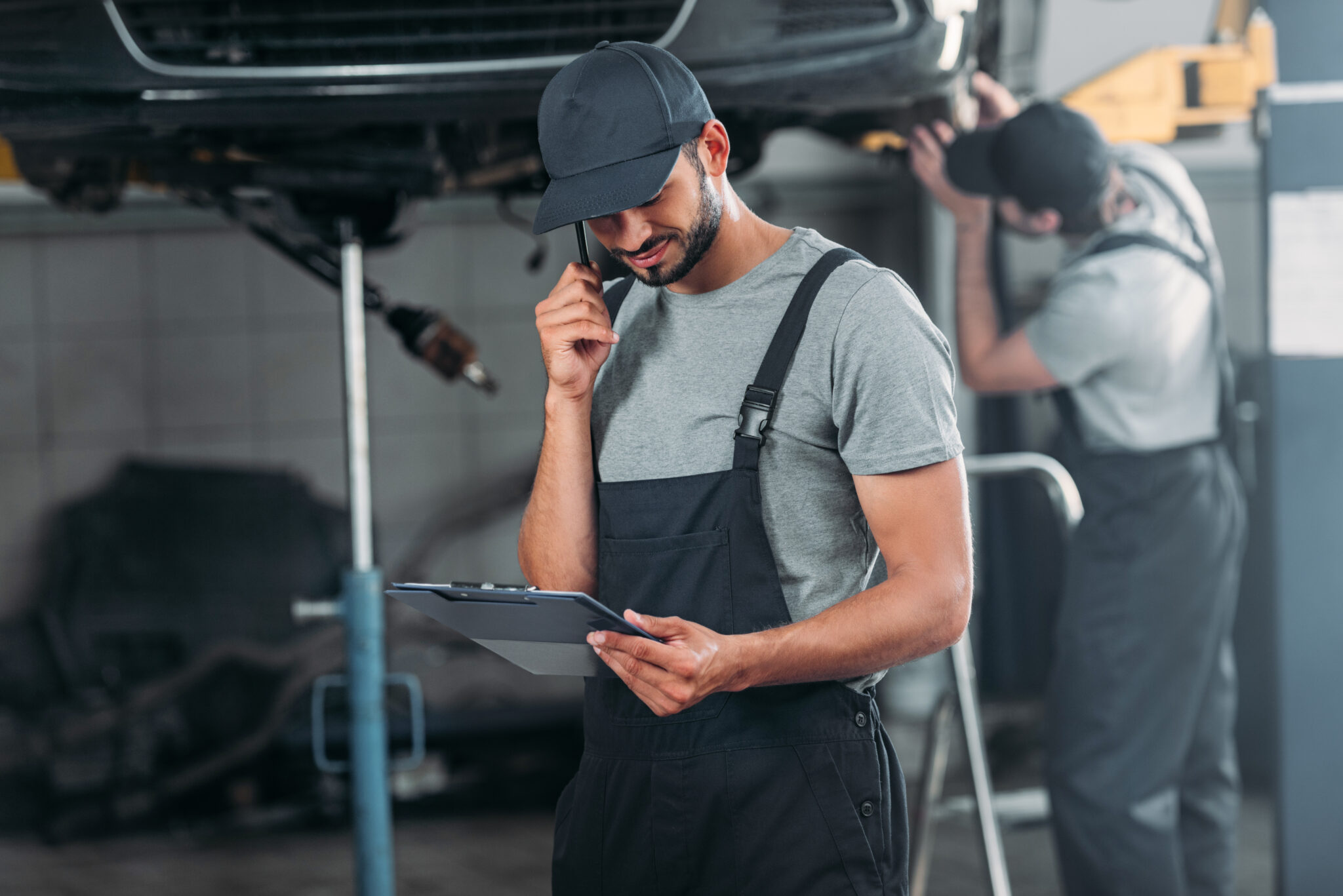 7 Car Issues That Require A Mechanic Immediately