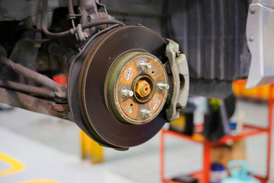 7 Car Issues That Require A Mechanic Immediately