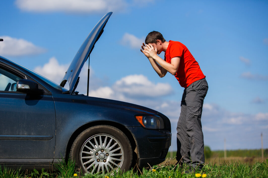 7 Car Issues That Require A Mechanic Immediately