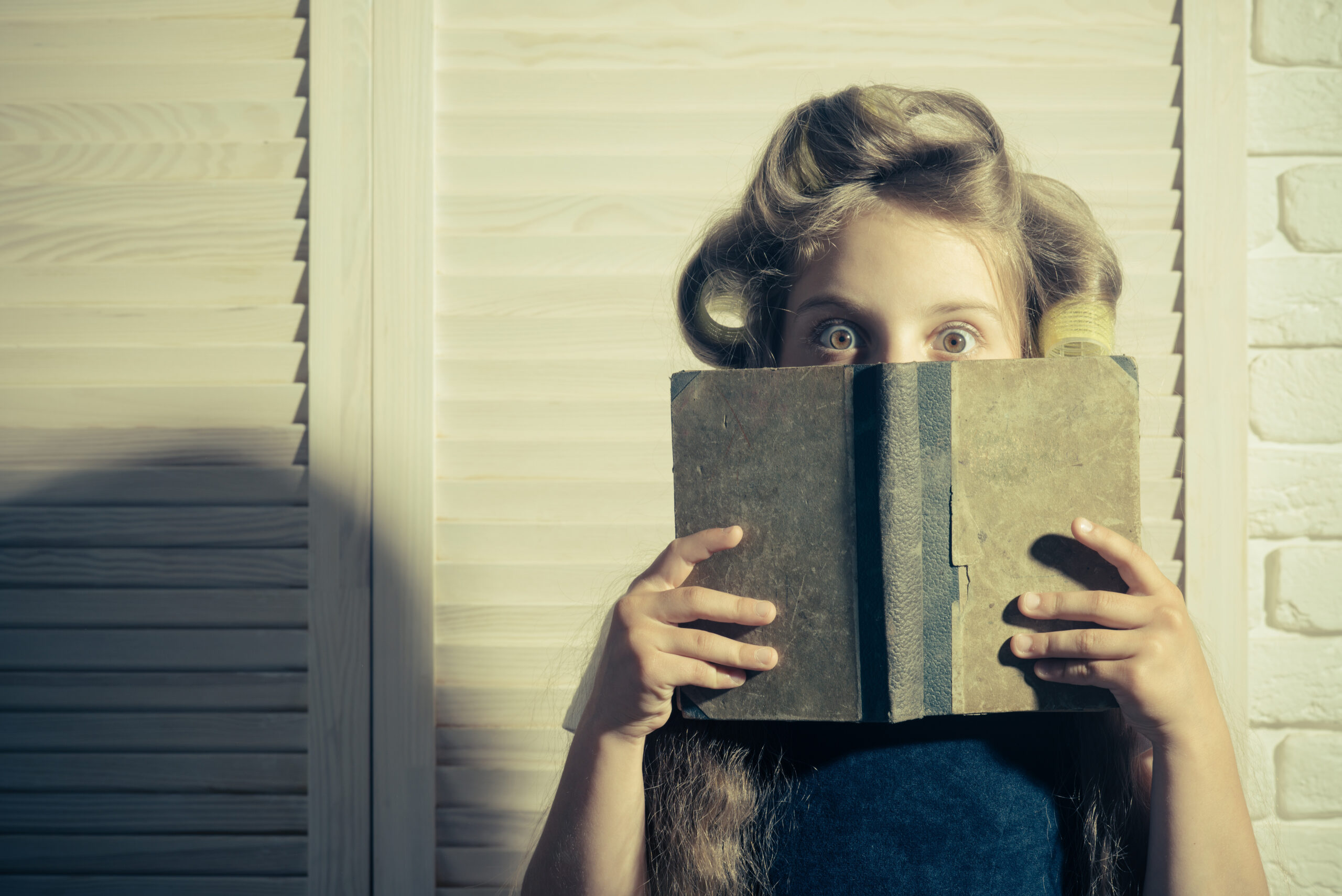 8 Of the Scariest Books of All Time