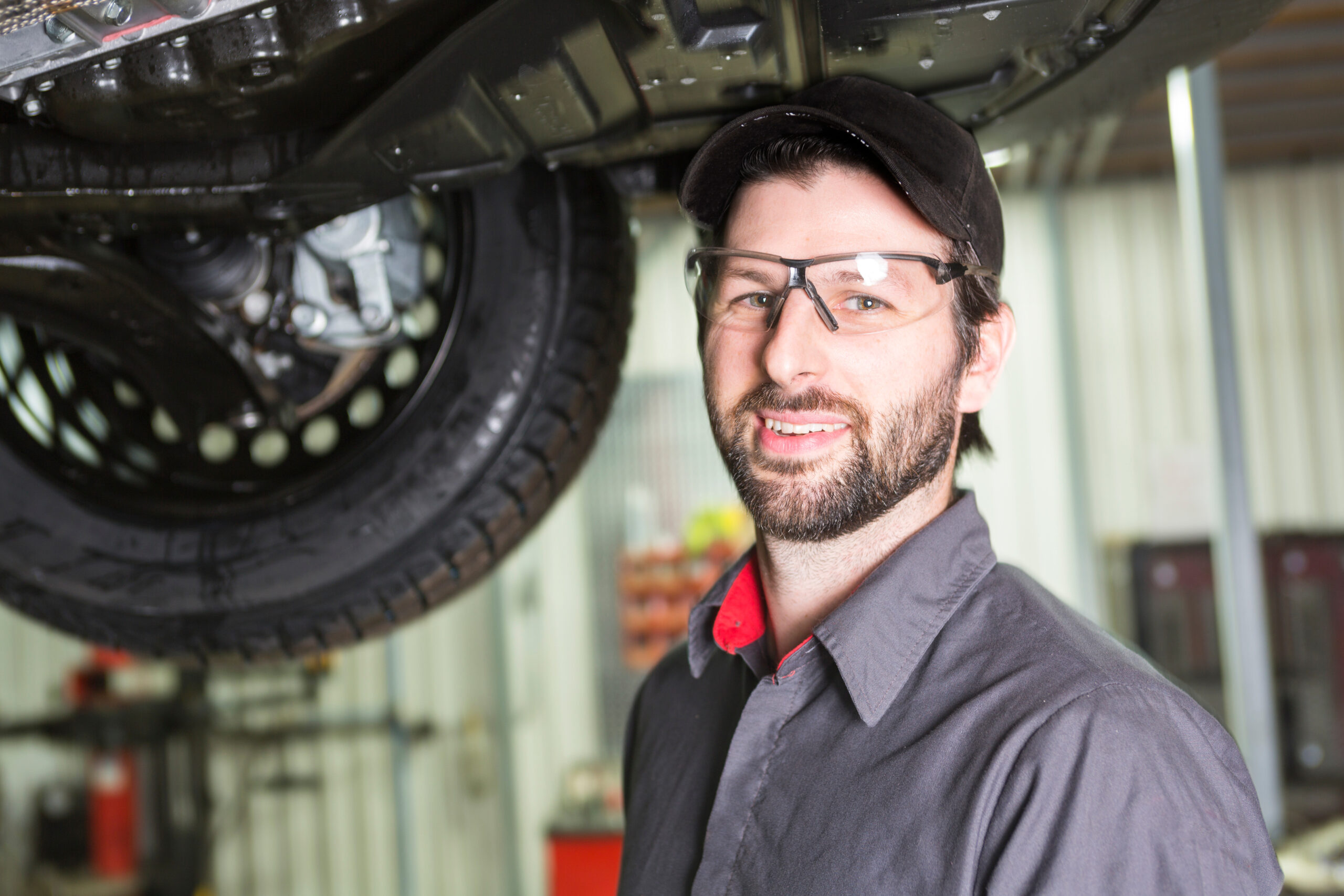 7 Car Issues That Require A Mechanic Immediately
