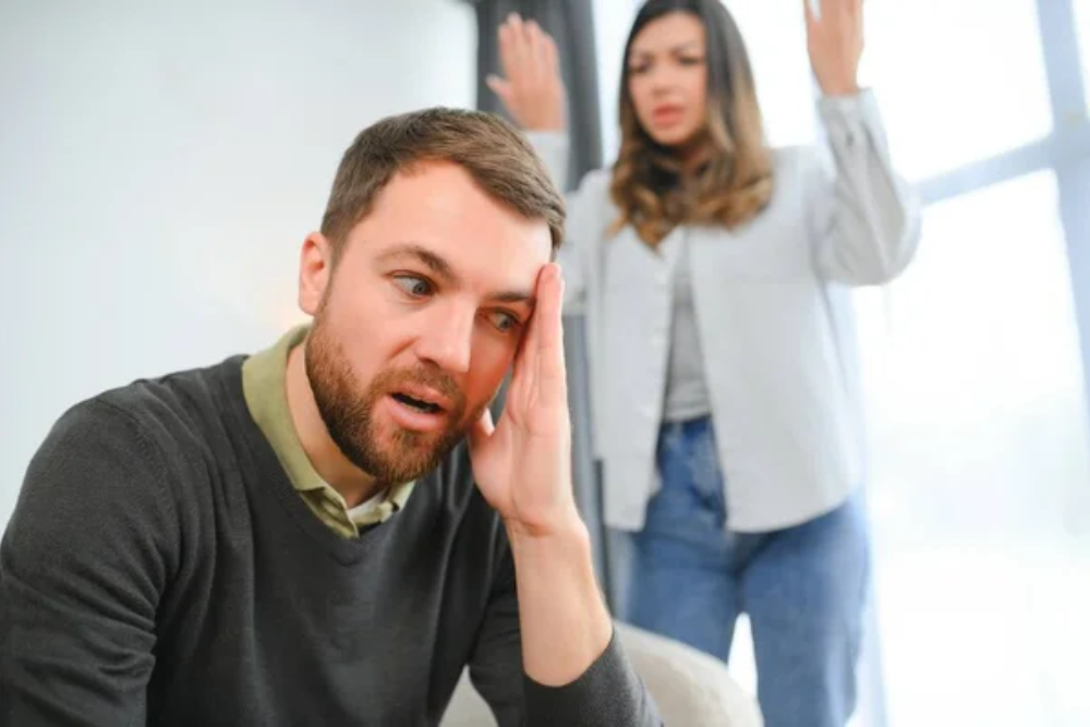 18 Ways They’re Hiding Their Past—And Why You Should Be Concerned ...