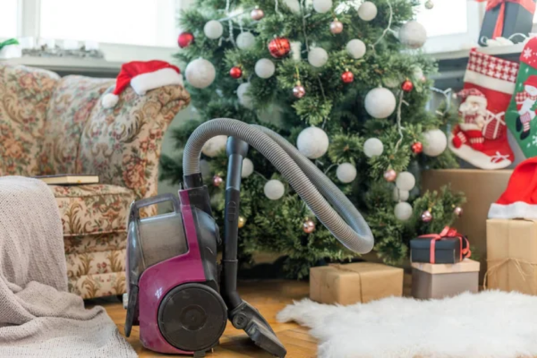 TV Ads From Christmas Past That Wouldn’t Fly Today—17 Shocking Examples ...