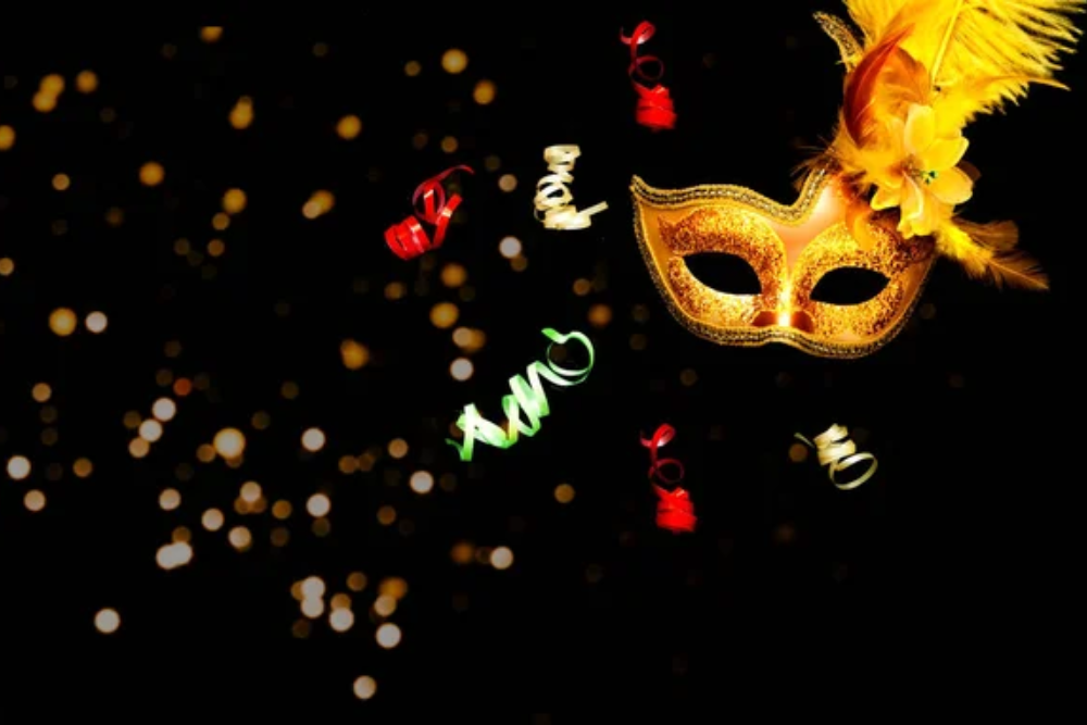 12 Creative Party Themes for The Upcoming Holidays - Kellys Thoughts On ...