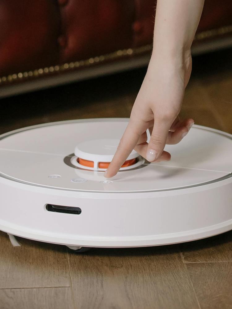From Recliners To Robot Vacuums: Group Gift Ideas That Make Home Life ...